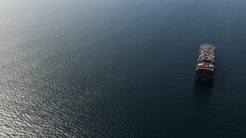 Oil Spill In Philippines: 1.4 million litres of oil sinks off ...